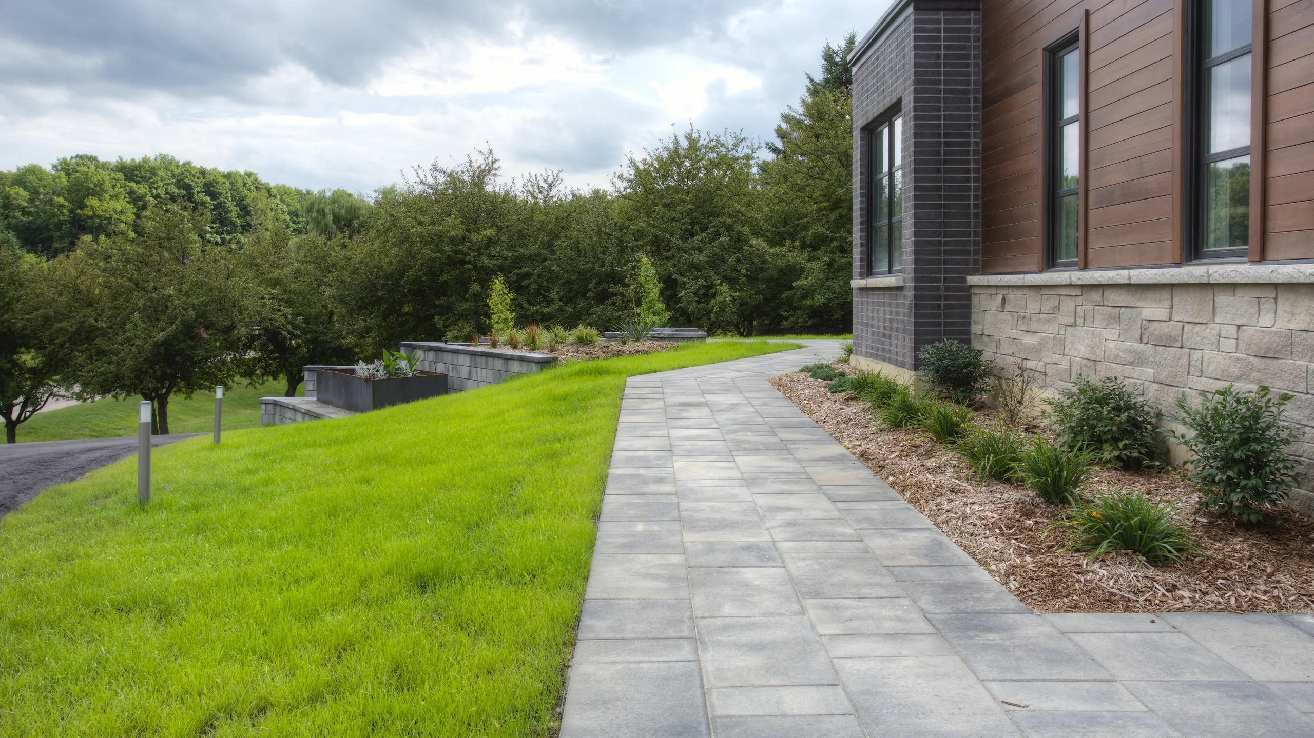 What Are the Benefits of Interlocking Concrete?