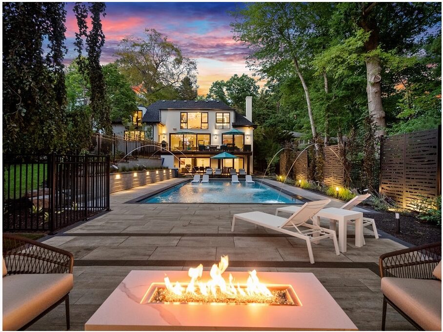 Top 5 Pool Ideas for Your New Home | Land-Con