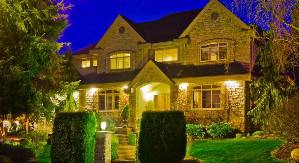 Types of Landscape Lighting: Create Your Perfect Outdoors