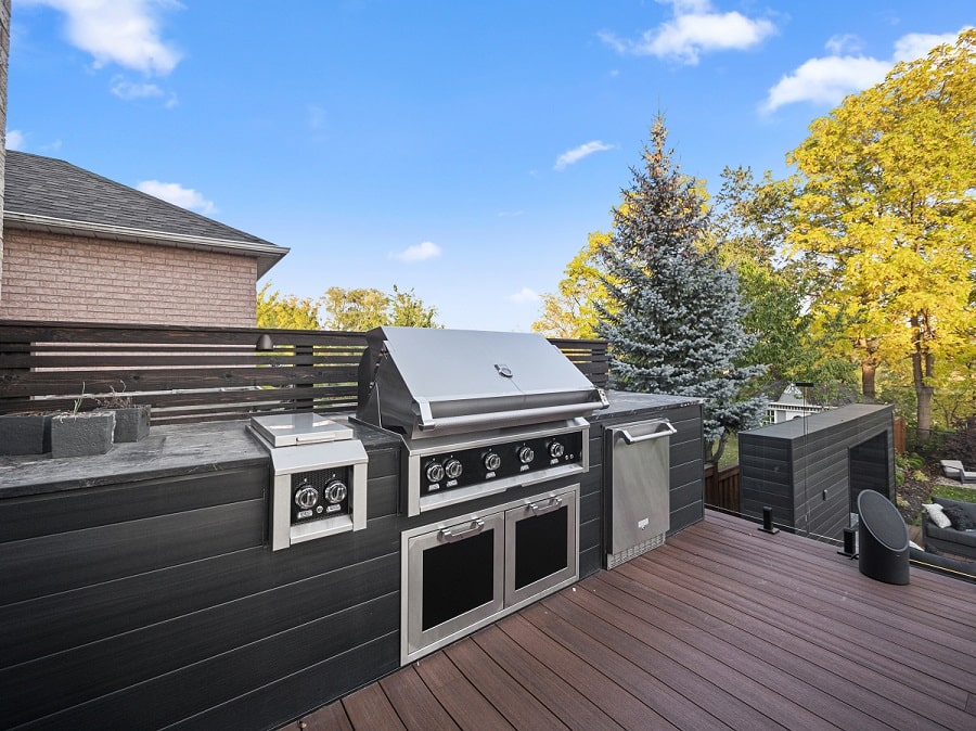 Things to Consider When Designing a Small Outdoor Kitchen