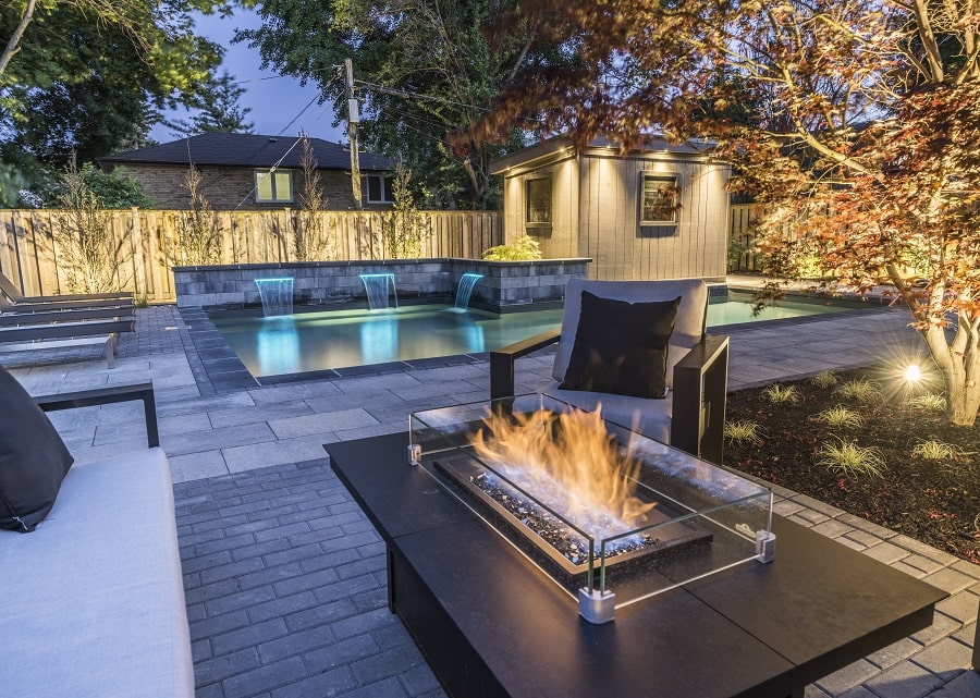 15 Ways to Add Art to Your Front Yard Landscaping Design
